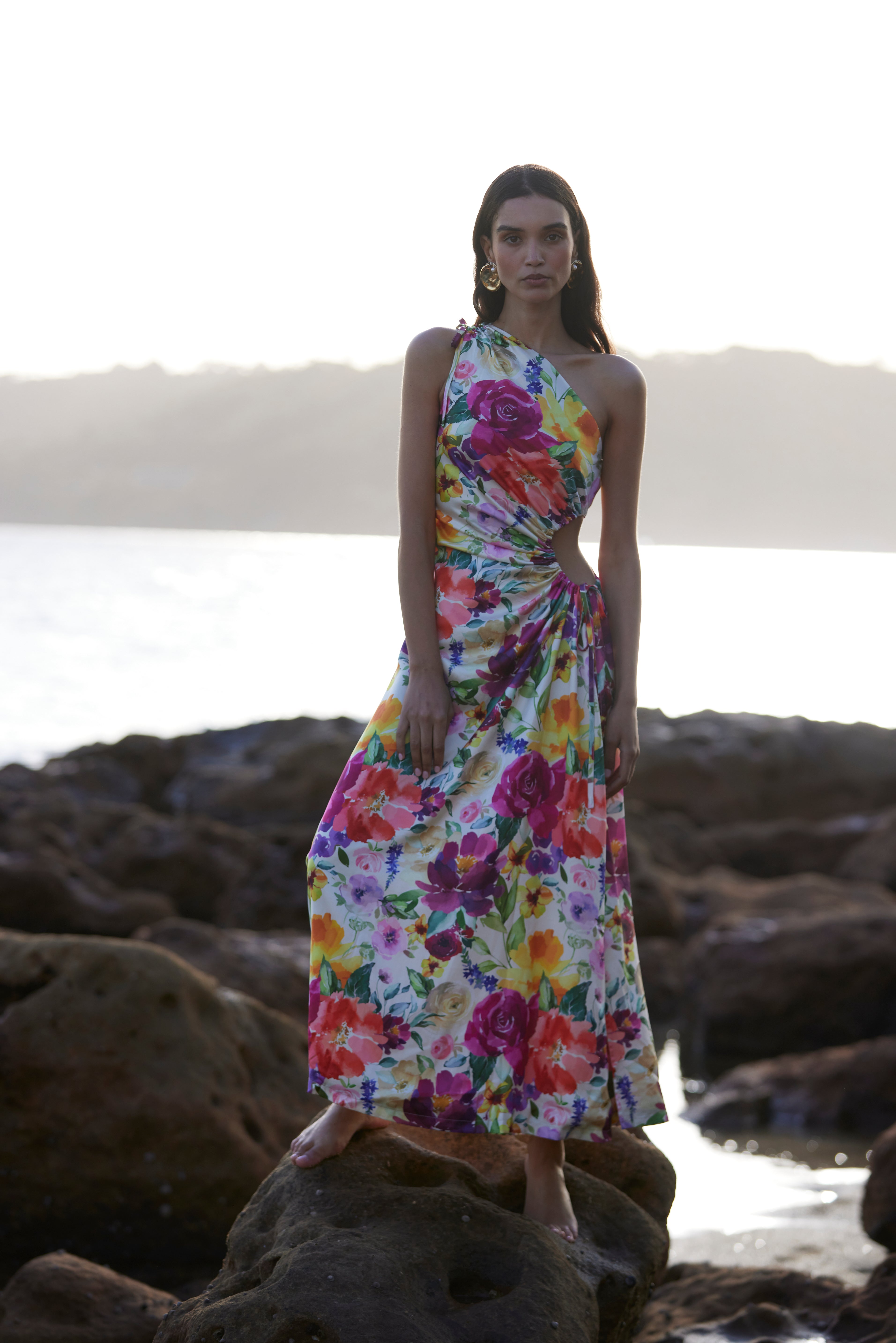 NOUR MIDI DRESS – SONYA MODA